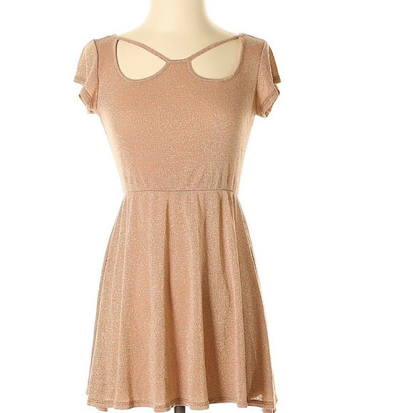 Akira Chicago | Dresses | Akira Chicago Red Label Peachy Tan Gold ...